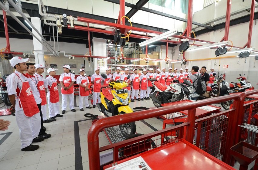 Konsumen yang Sevice Motor di AHASS Wahana Tahun 2017, Tembus 5 Juta ...