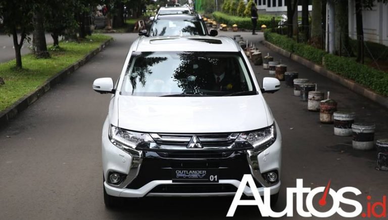 Nyobain Mitsubishi Outlander PHEV Buat Indonesia - Autos.id