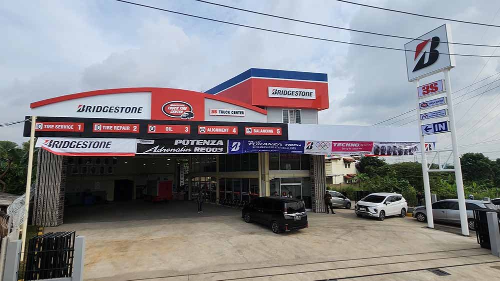 Jelang Libur Nataru, Bridgestone Resmikan Dua Bridgestone Truck Tire ... Jelang Libur Nataru, Bridgestone Resmikan Dua Bridgestone Truck Tire ...