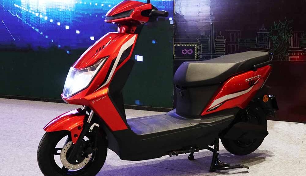 Meluncur di IIMS 2023, Motor Listrik United MX-1200 Dibandrol Rp 7 ...