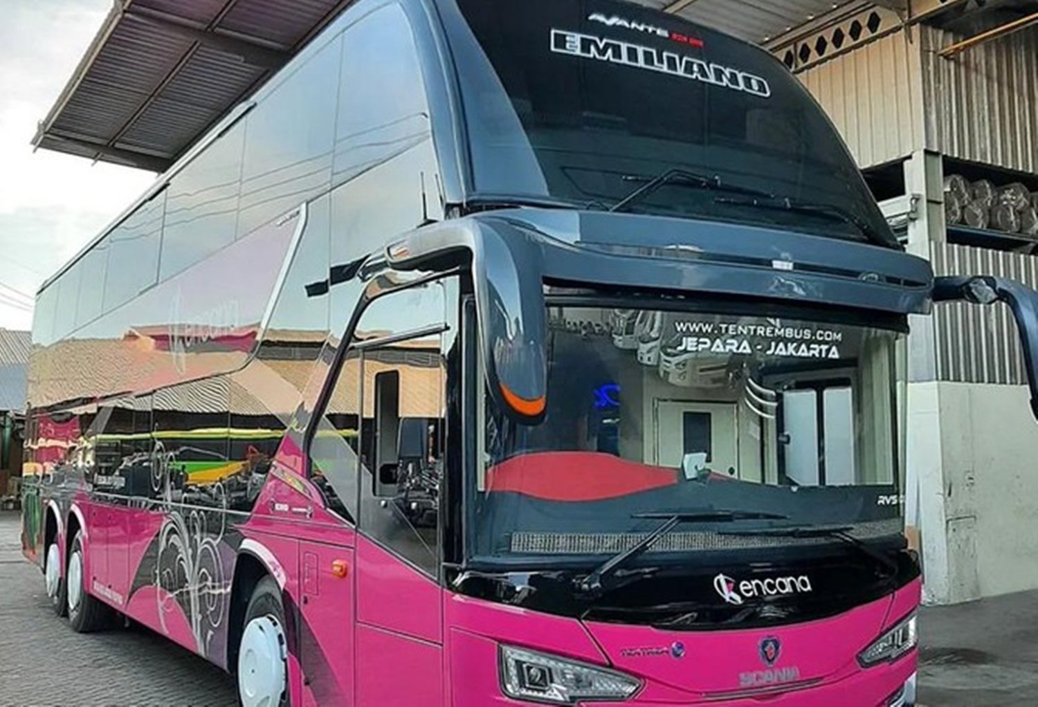PO Kencana dan Bus yang Akan Dipegang Rian Mahendra - Autos.id
