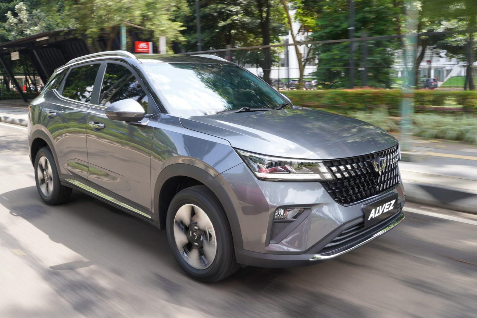 Fitur Berlimpah, Wuling Alvez Ditawarkan Dengan Harga Menarik - Autos.id