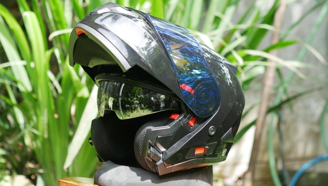 Helm Modular vs Helm Half Face Cocok Buat Mudik Lebaran? - Autos.id