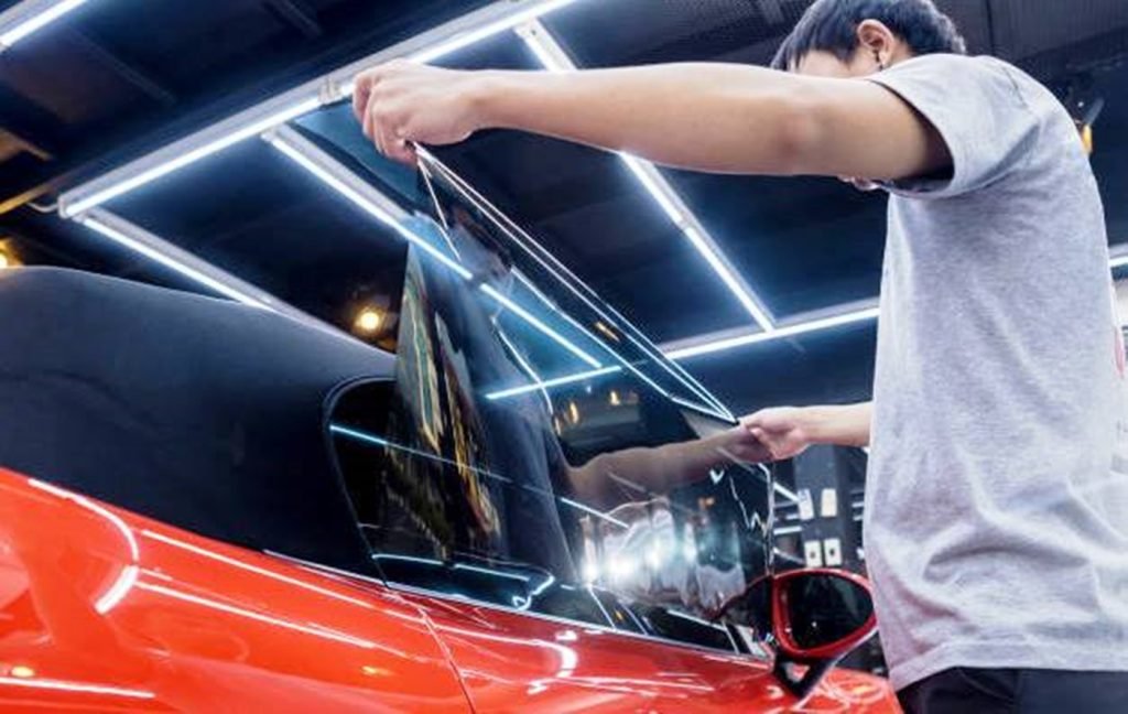 Timpa Kaca Film Mobil Lama dengan yang Baru? Inilah Bahayanya - Autos.id