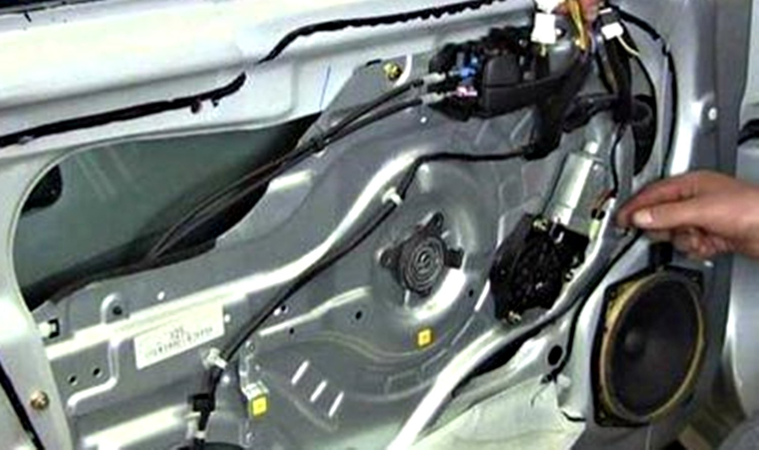 Sebelum Mudik Lebaran Menggunakan Mobil, Cek Power Window Lebih Dulu ...