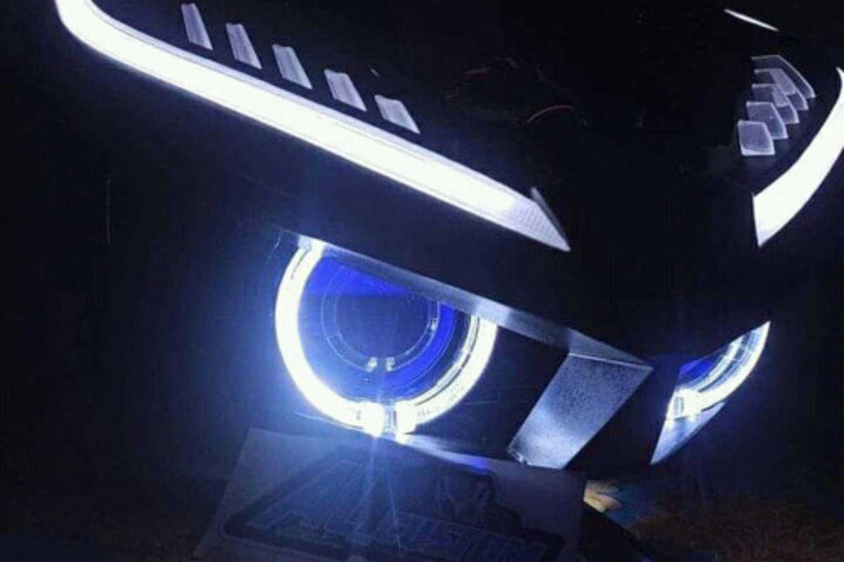 Tips Merawat Lampu Projector Motor - Autos.id