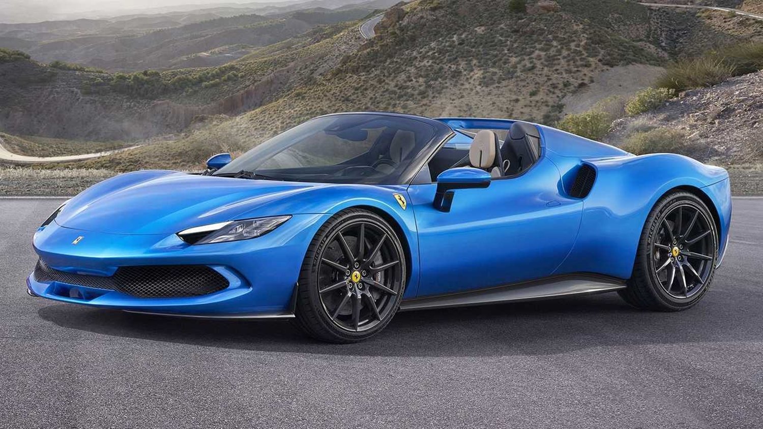 Mau Beli Mobil Ferrari di Indonesia? Cek Dulu Harganya Disini - Autos.id