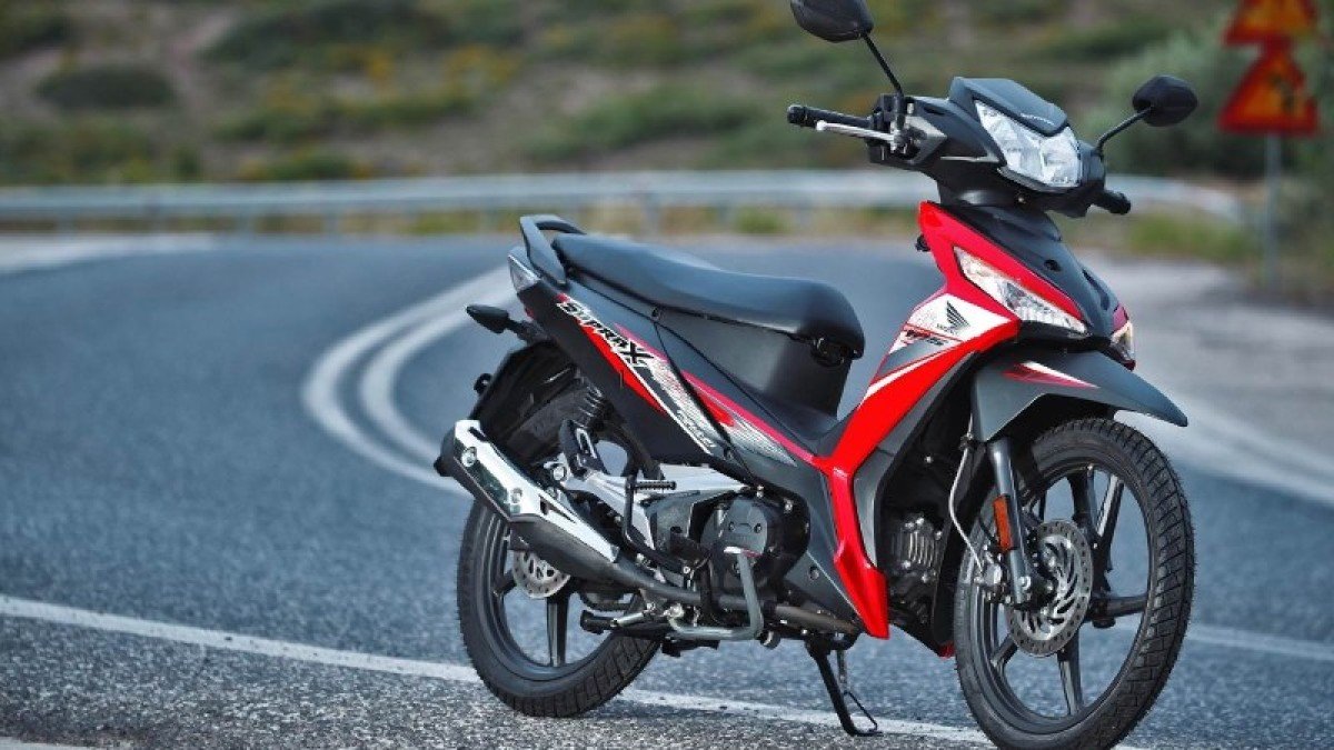 Sejarah dan Generasi Honda Supra 'Bapak' - Autos.id