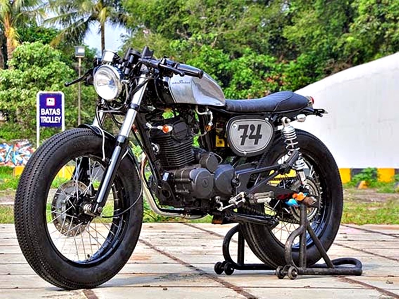 Tips Modifikasi Honda Tiger 2000, Ikuti Trennya Ini - Autos.id