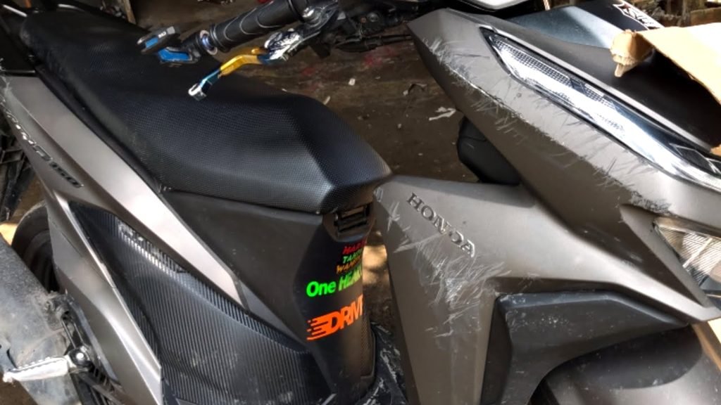 Tips dan Trik Menghilangkan Baret di Body Motor - Autos.id