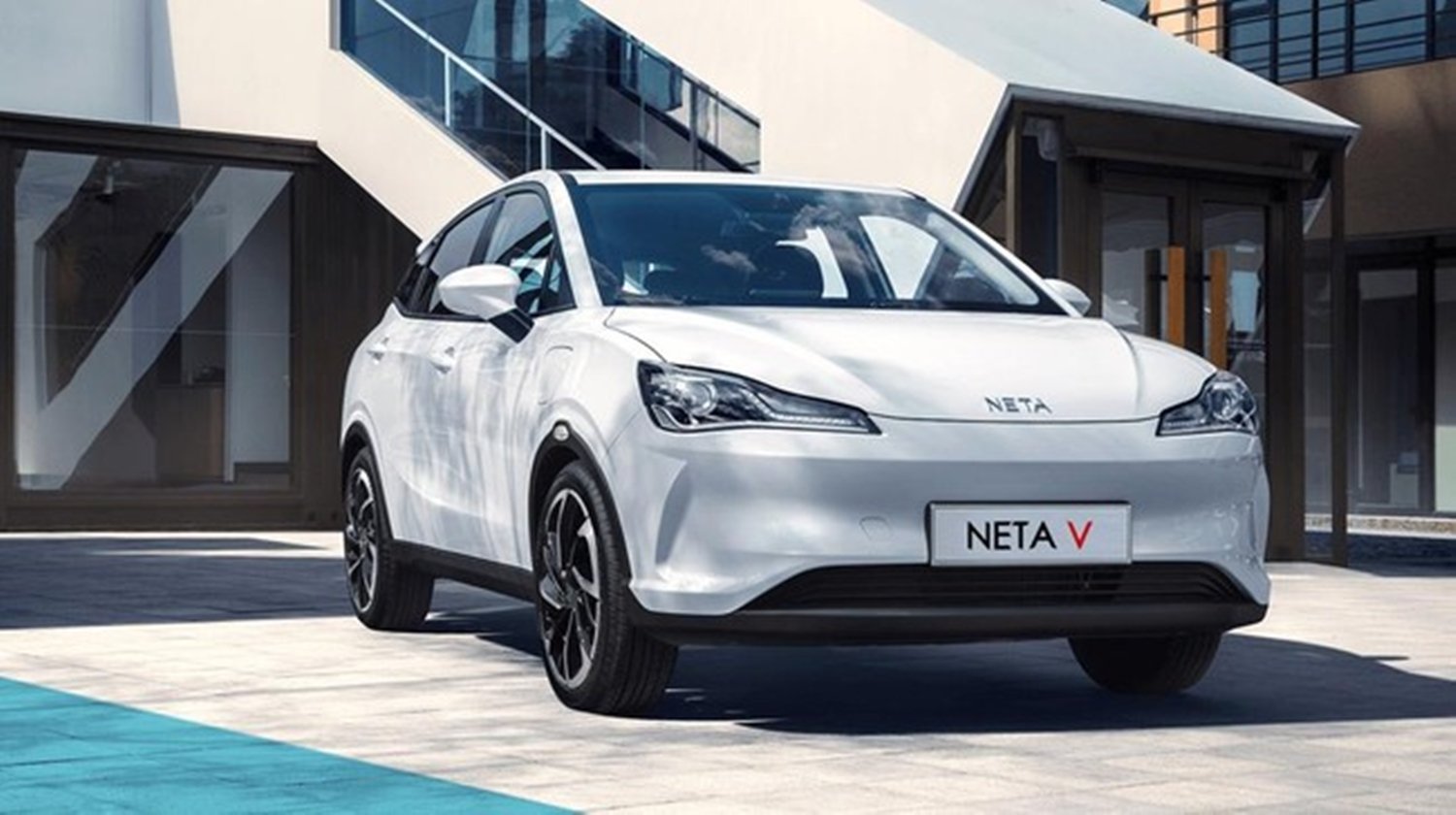 Perbandingan Spesifikasi Antara Neta V dan Wuling Bingo • SoPasti.Com