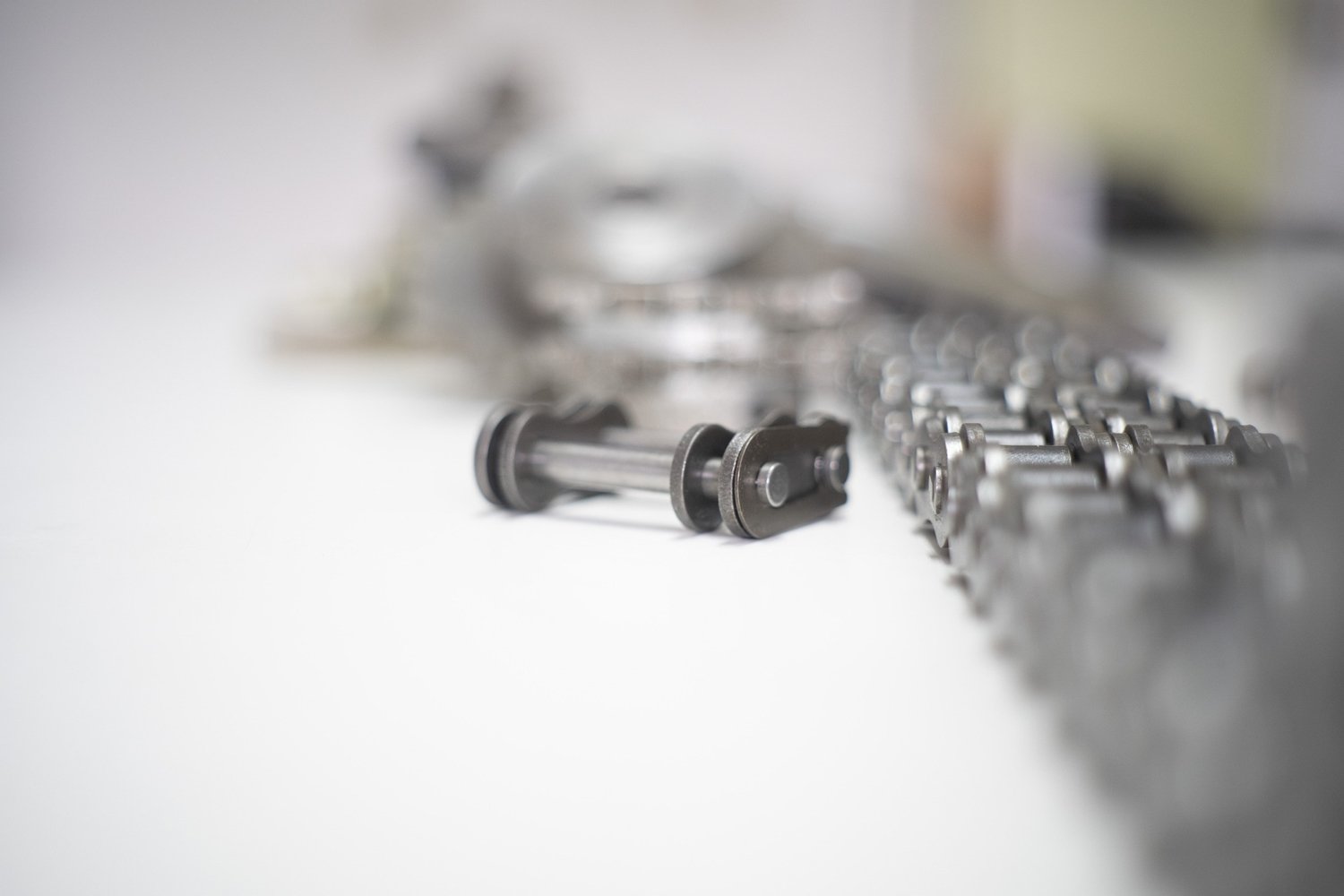 Komponen-Komponen Rantai Motor dan Tips Merawatnya - Autos.id